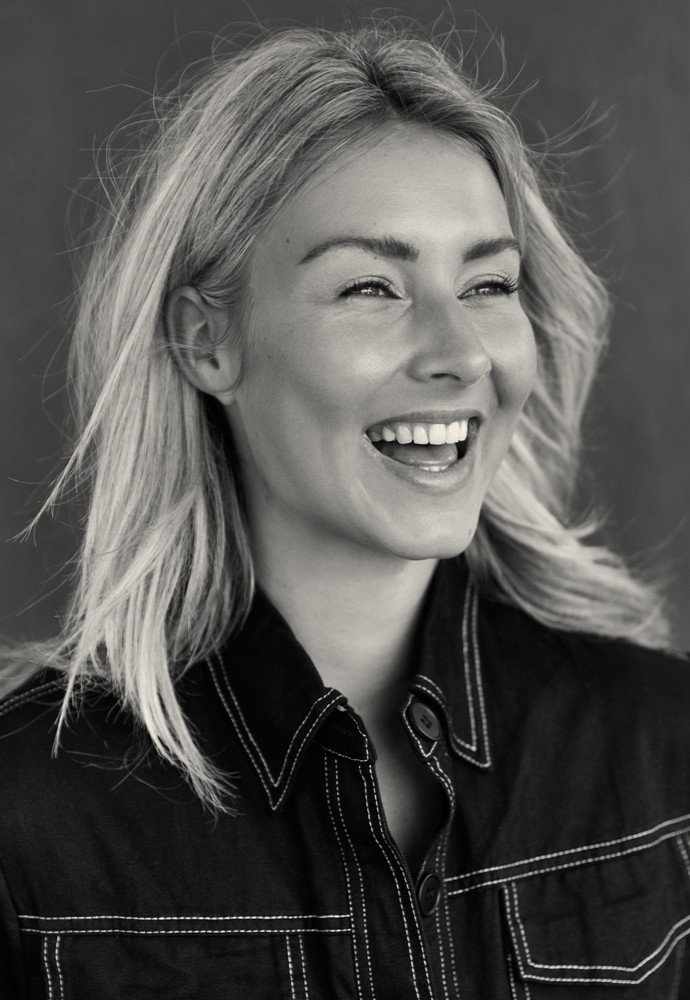 Robin M | Network Model Agency