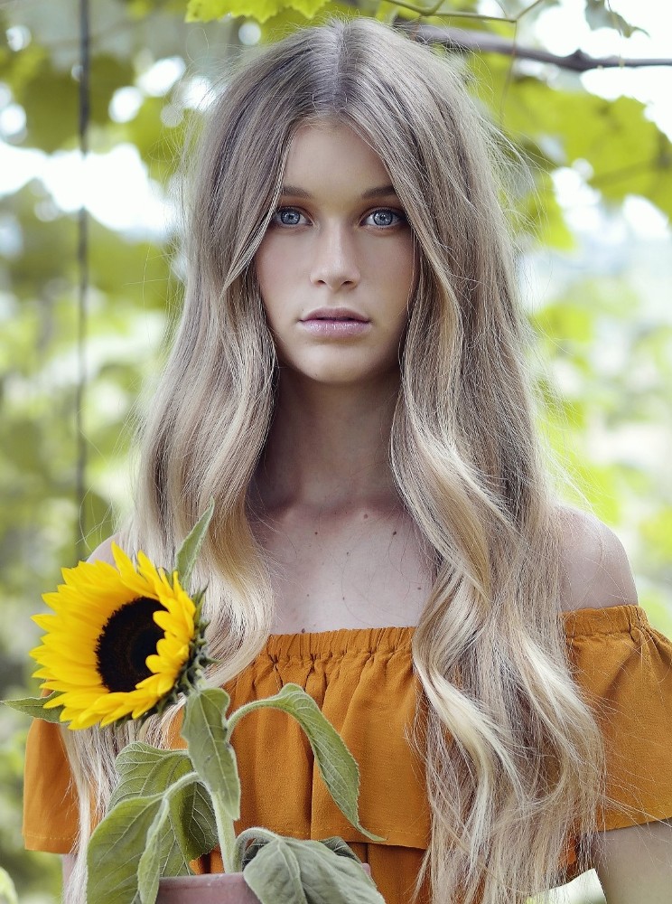 Tess H | Network Model Agency