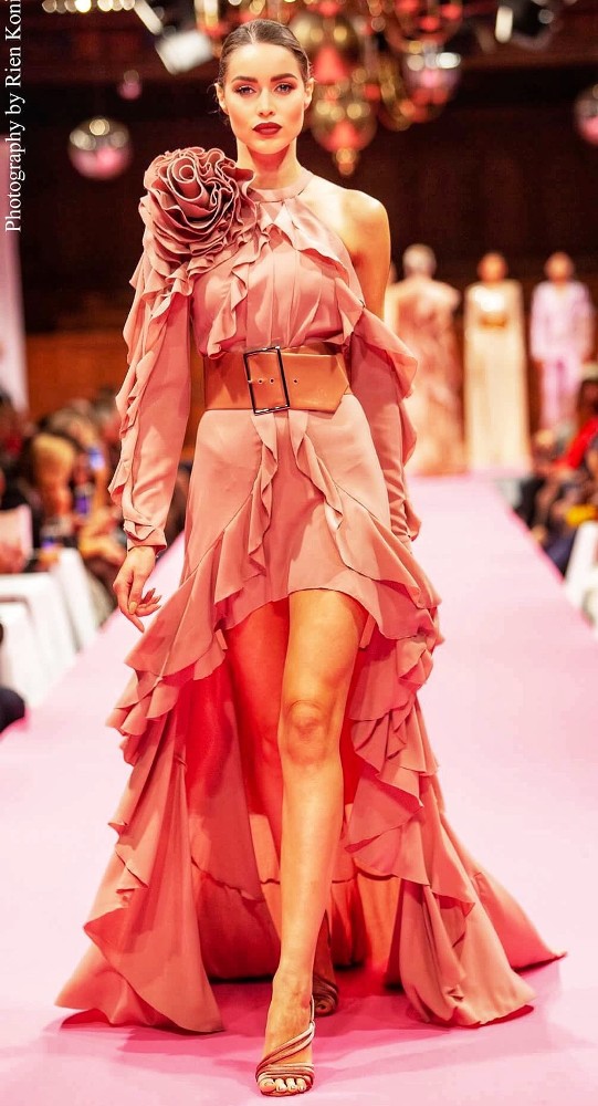 Lucienne V | Network Model Agency