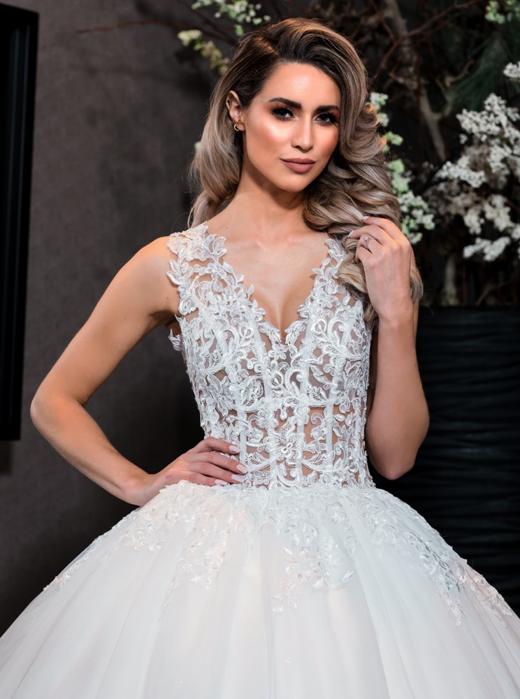 Lucienne V | Network Model Agency