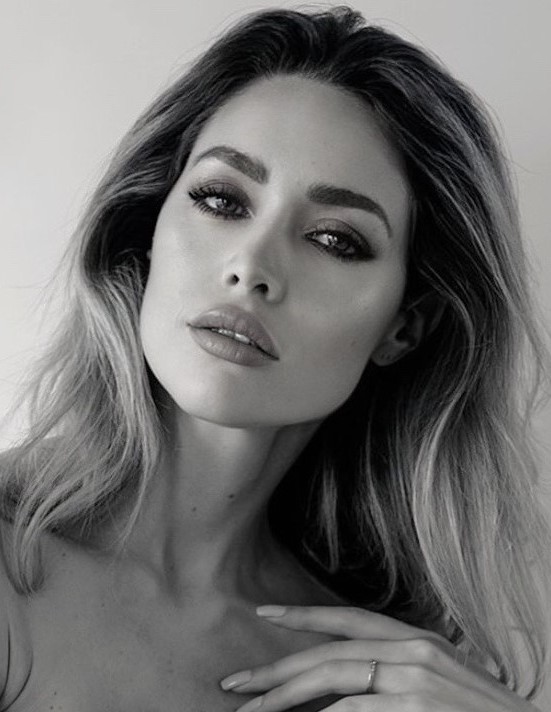 Lucienne V | Network Model Agency