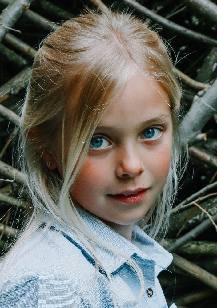 Bo E | Network Model Agency