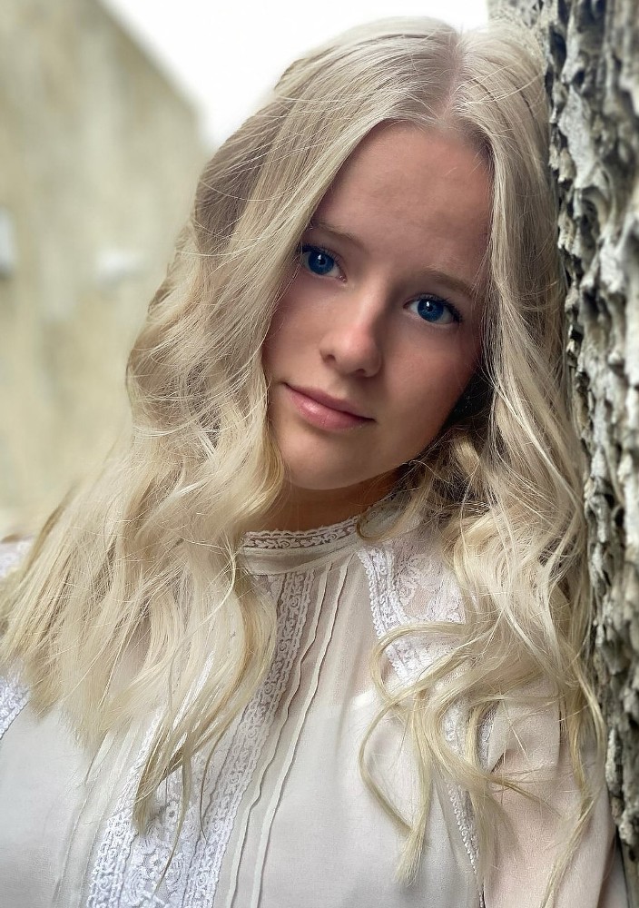 Emma Lanckbeen | Network Model Agency