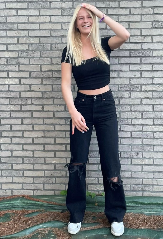 Emma Lanckbeen | Network Model Agency