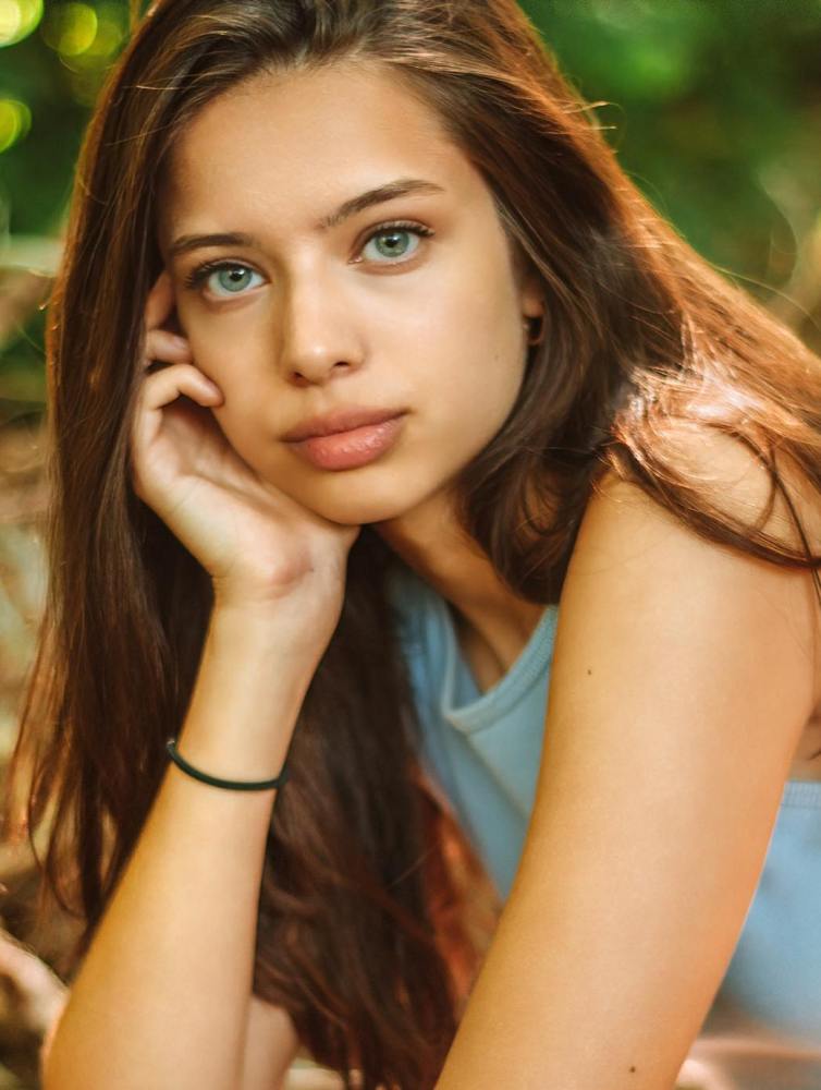 Fleur E | Network Model Agency