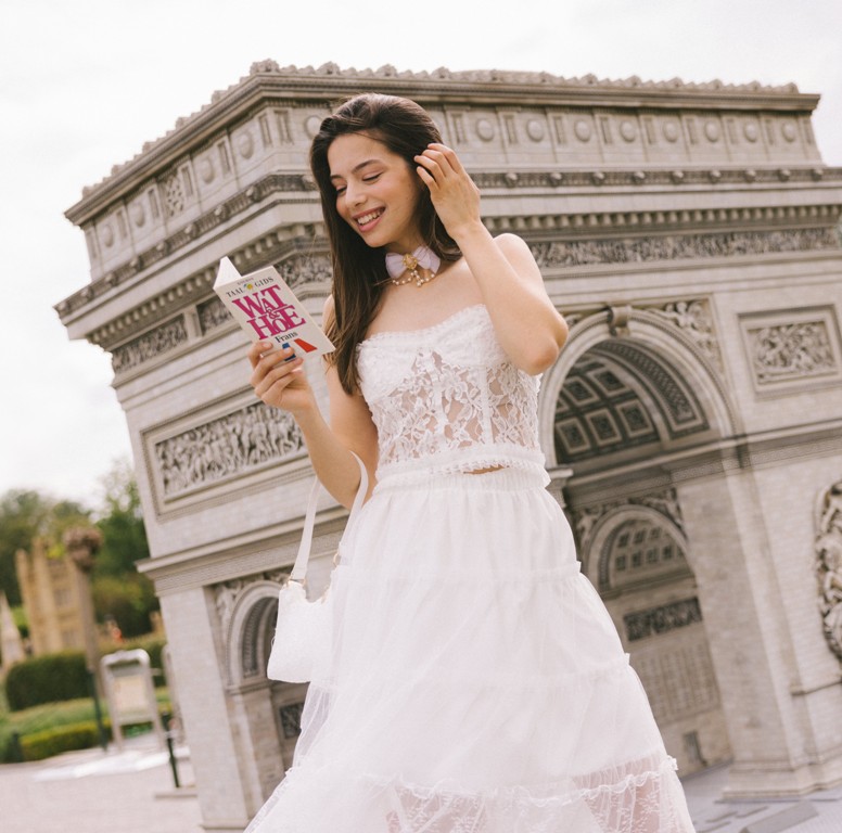 Fleur E | Network Model Agency