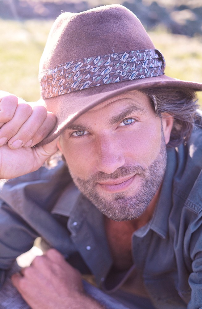 Xavier S | Network Model Agency