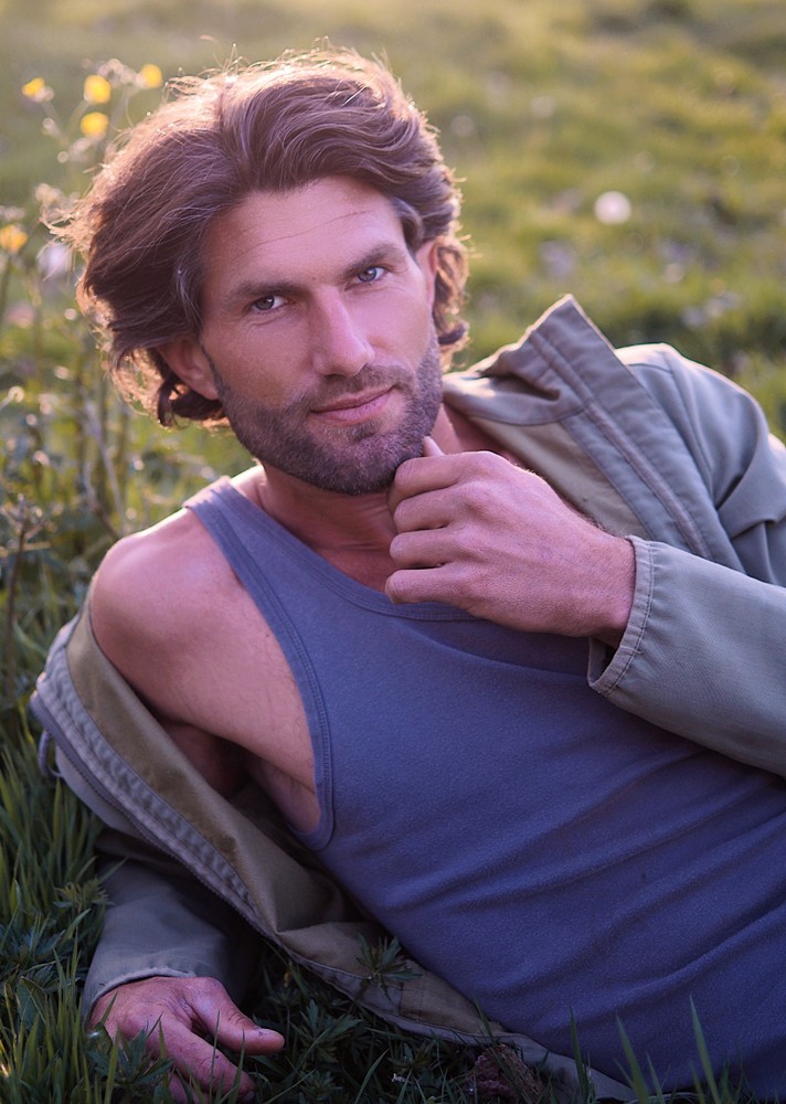 Xavier S | Network Model Agency