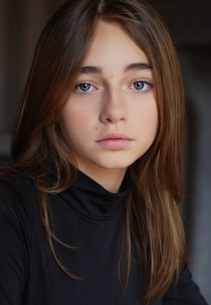 Amelia L | Network Model Agency