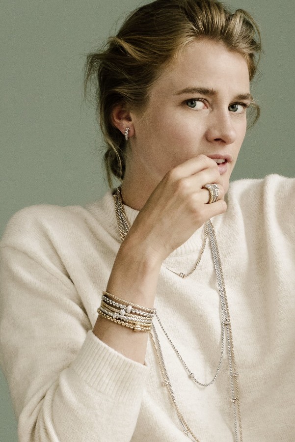 Angela S | Network Model Agency