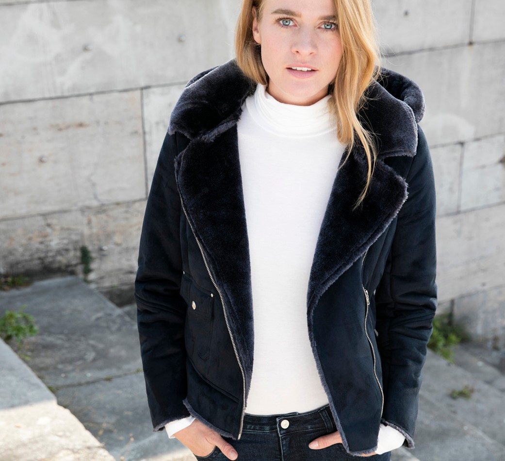 Angela S | Network Model Agency