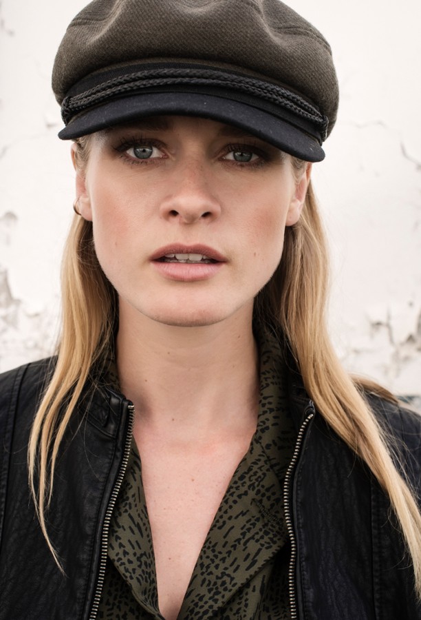 Angela S | Network Model Agency