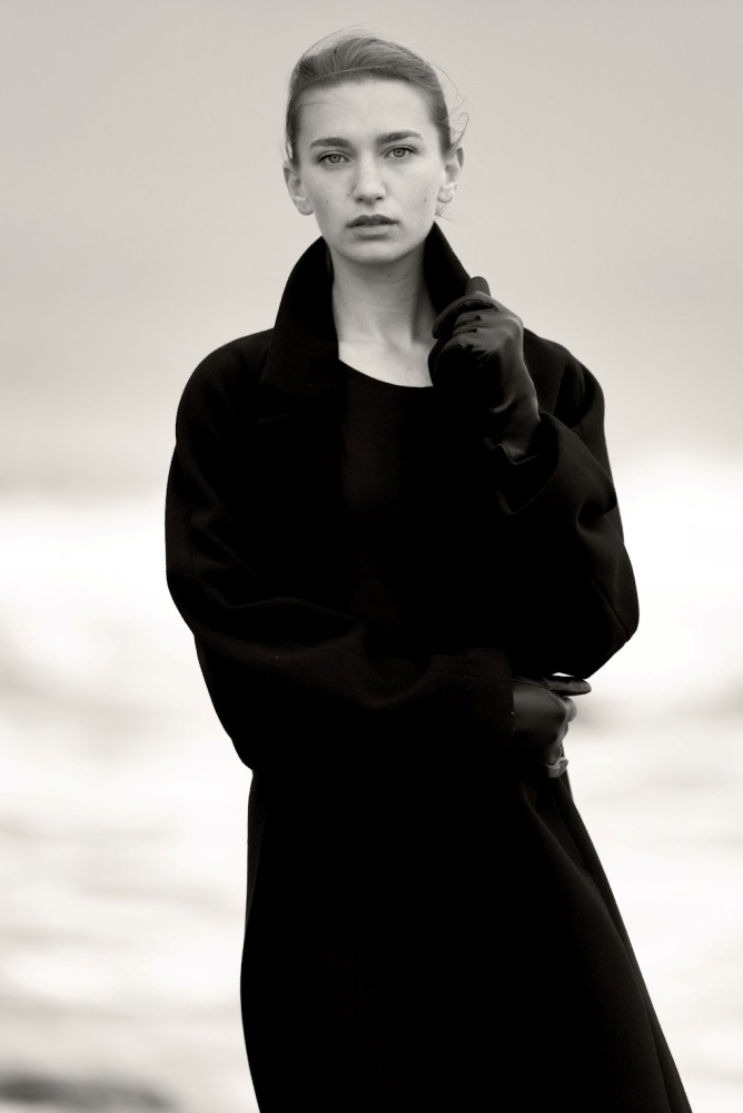 Elouise P | Network Model Agency