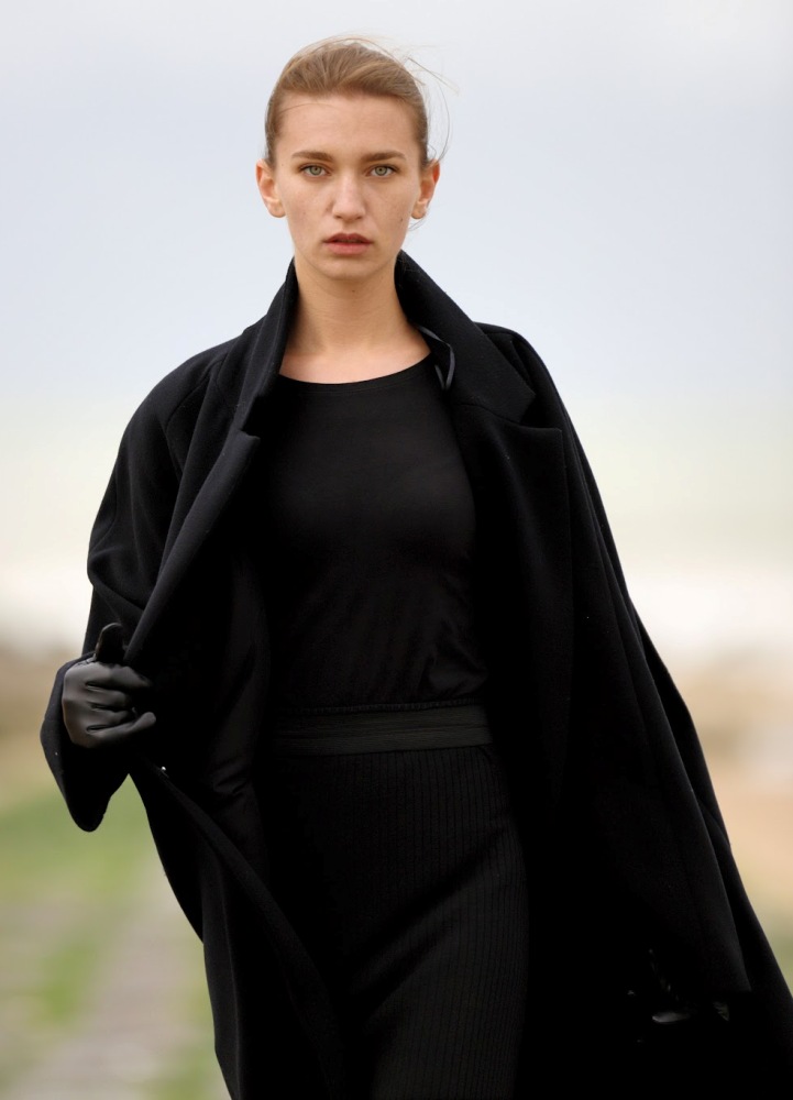 Elouise P | Network Model Agency