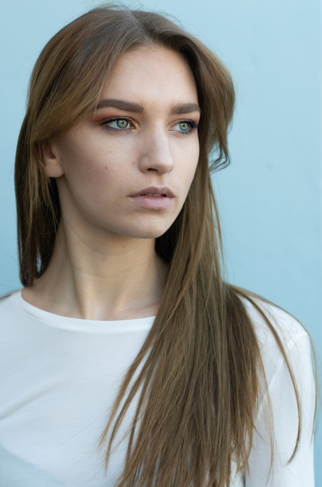 Elouise P | Network Model Agency