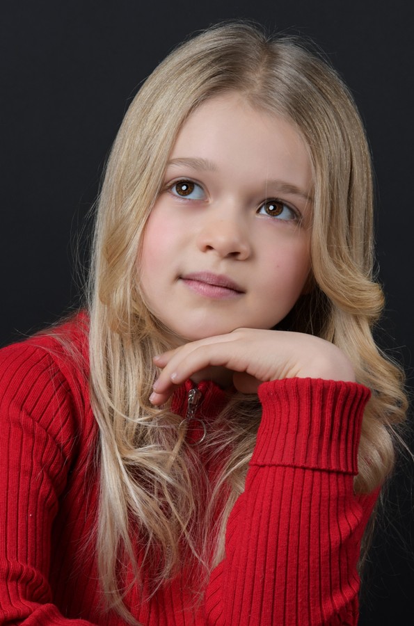 Amélie Demeyer | Network Model Agency