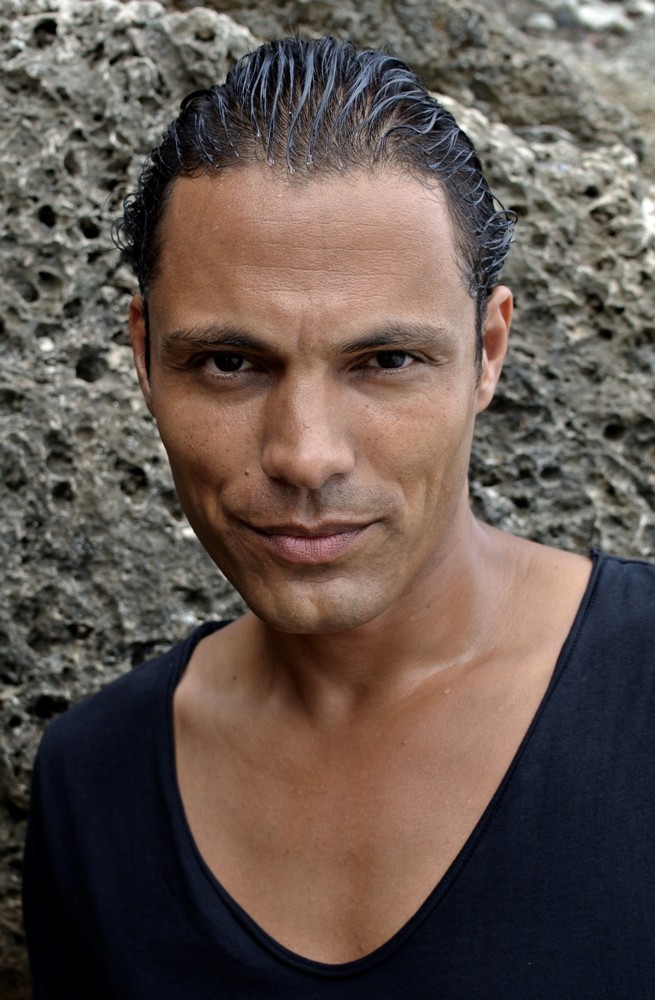 Earl vE | Network Model Agency