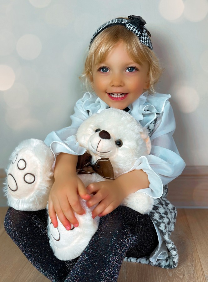 Aurélie G | Network Model Agency