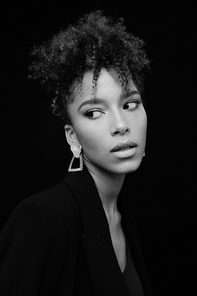 Janine R | Network Model Agency