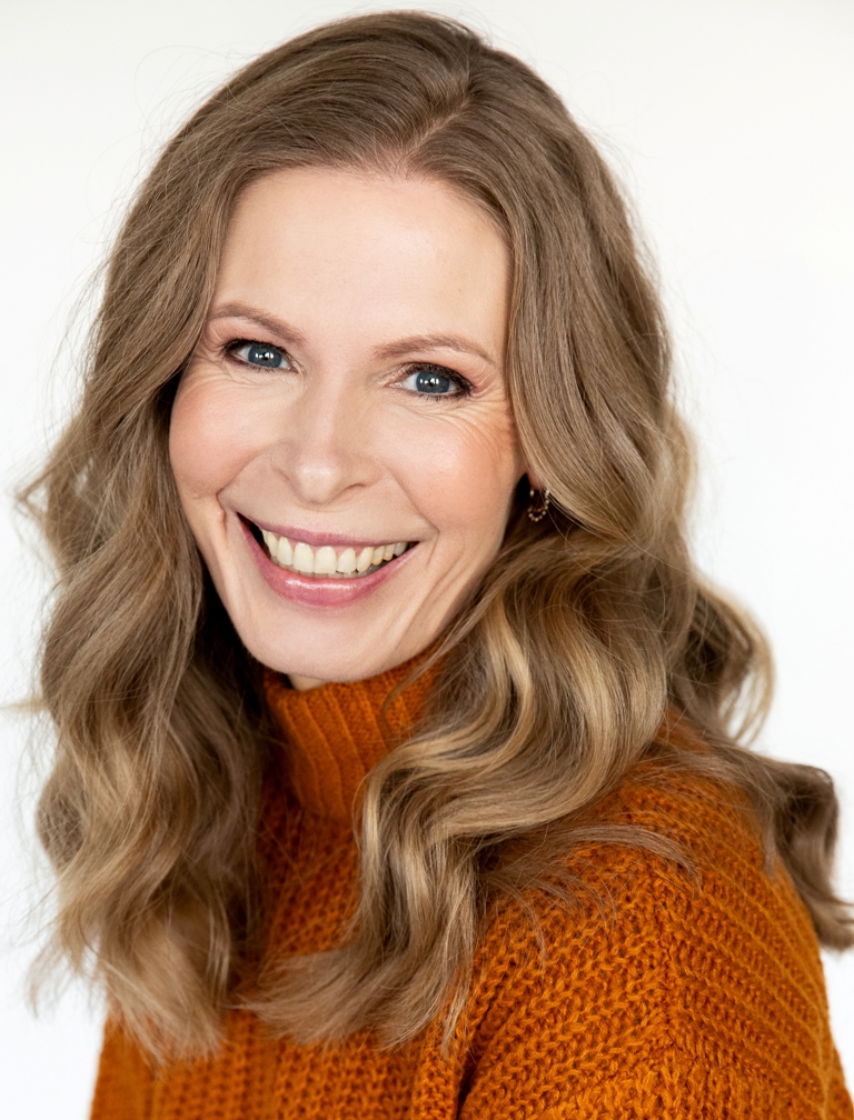 Isabel C | Network Model Agency