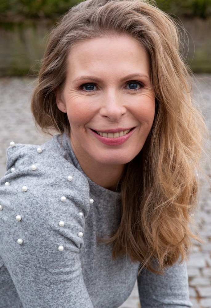 Isabel C | Network Model Agency