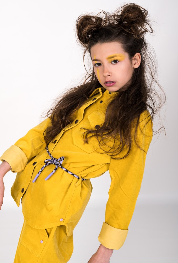 Mila vG | Network Model Agency