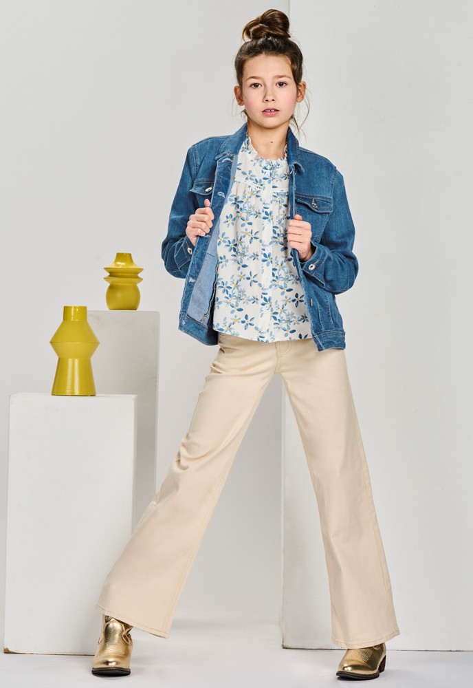 Mila vG | Network Model Agency