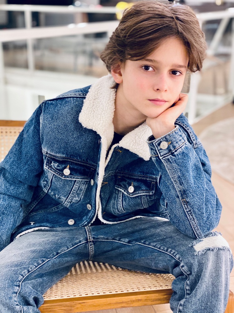 Oscar V | Network Model Agency