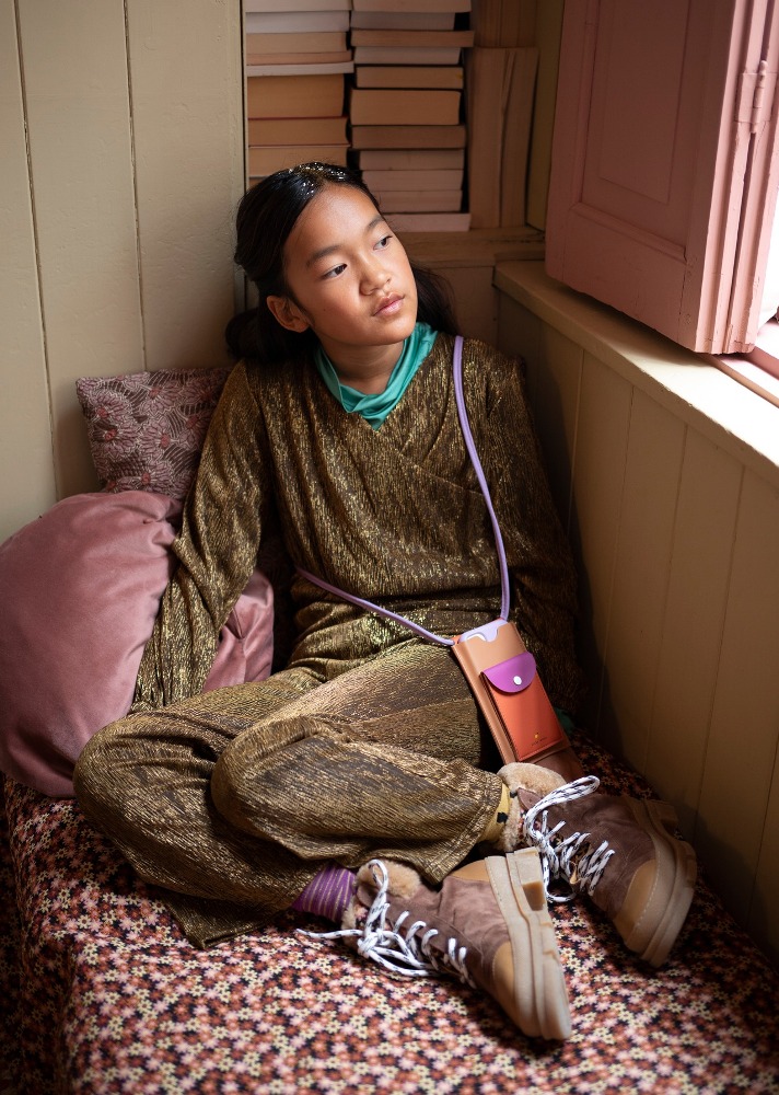 Raya VR | Network Model Agency