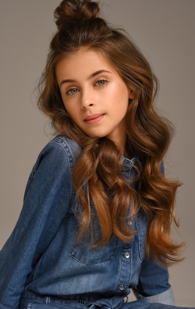 Feloise VdB | Network Model Agency