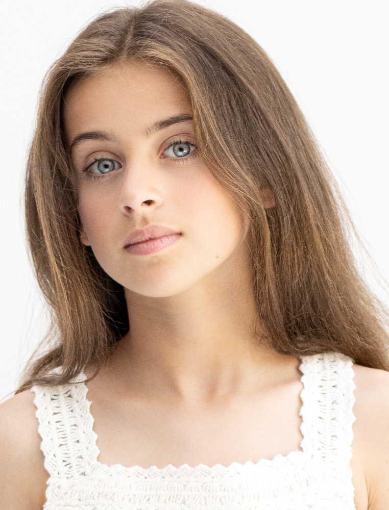 Feloise VdB | Network Model Agency