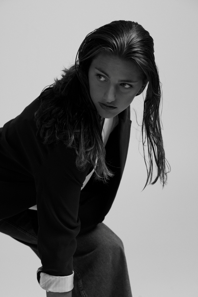 Louisa C | Network Model Agency