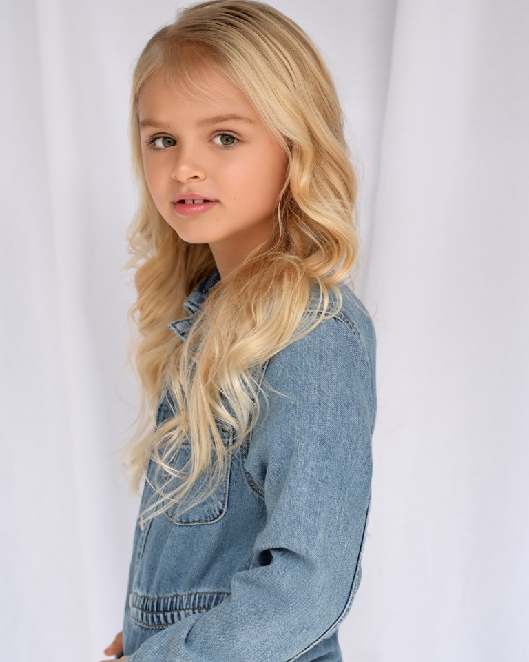 Joann D | Network Model Agency