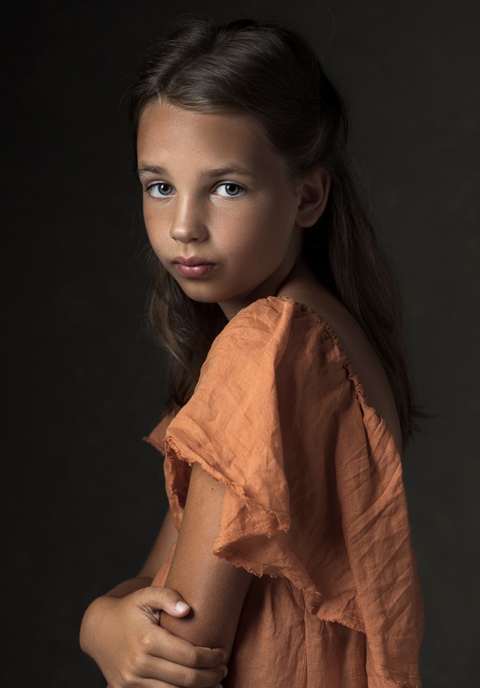 Lola L | Network Model Agency