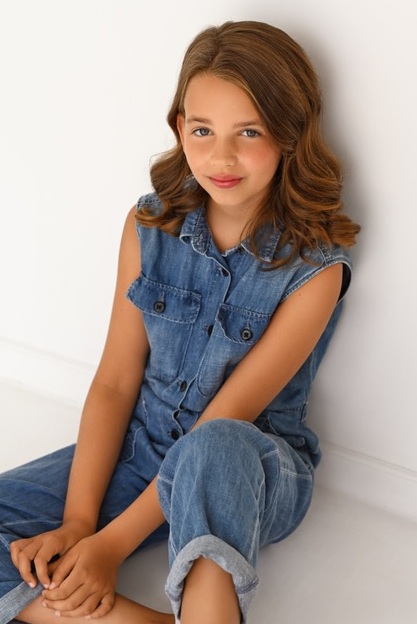 Lola L | Network Model Agency