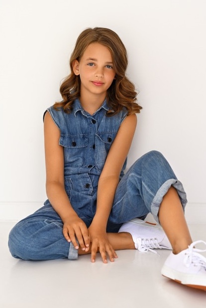 Lola L | Network Model Agency