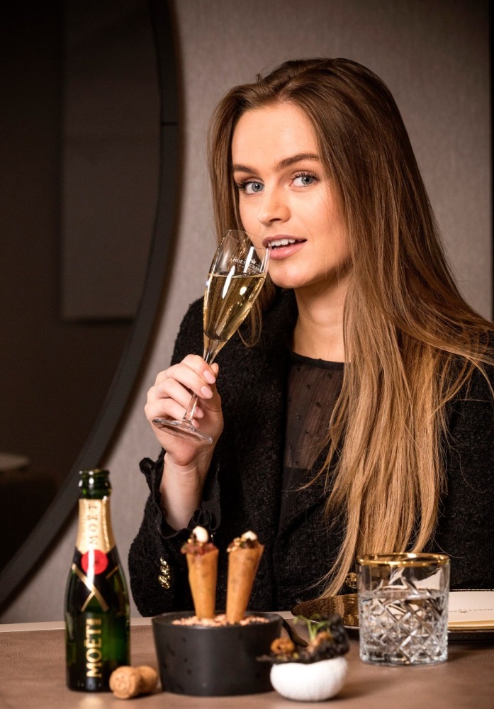 Tess G | Network Model Agency