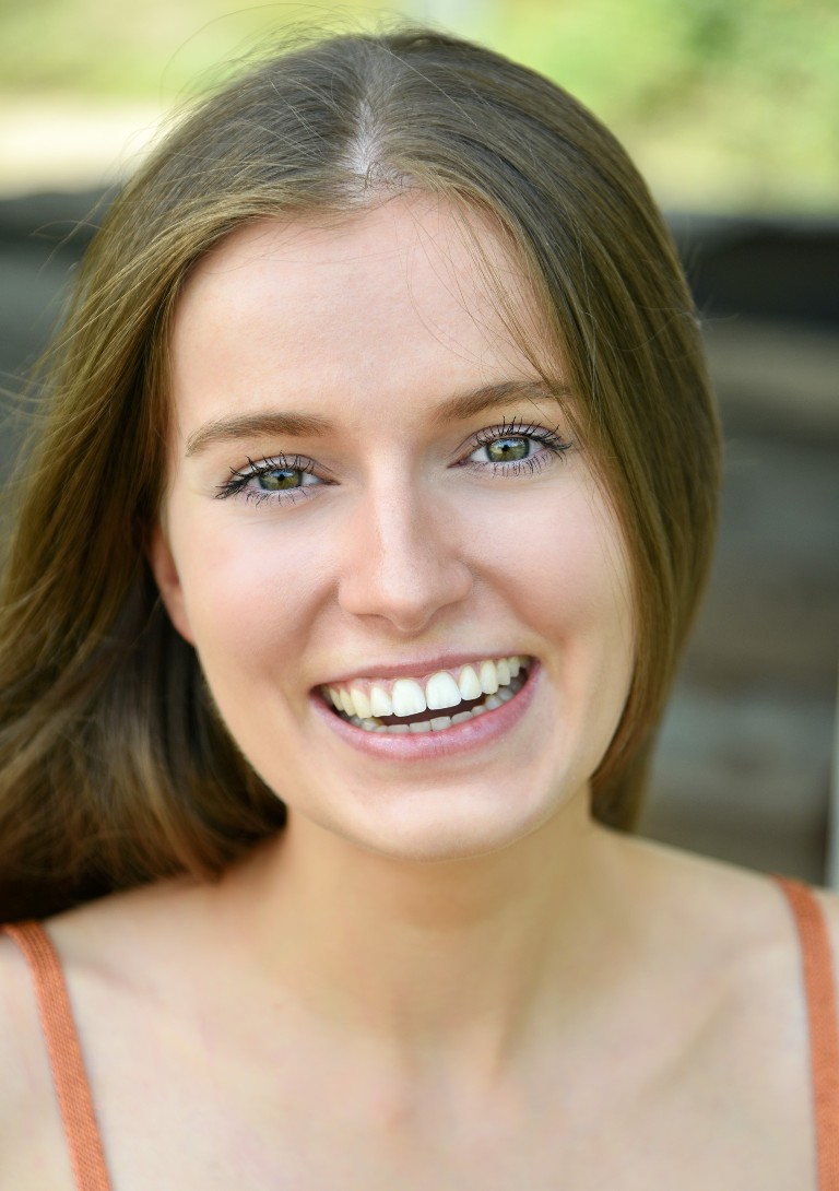 Claudia-Carmen D | Network Model Agency