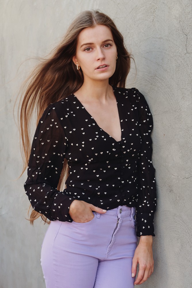 Claudia-Carmen D | Network Model Agency