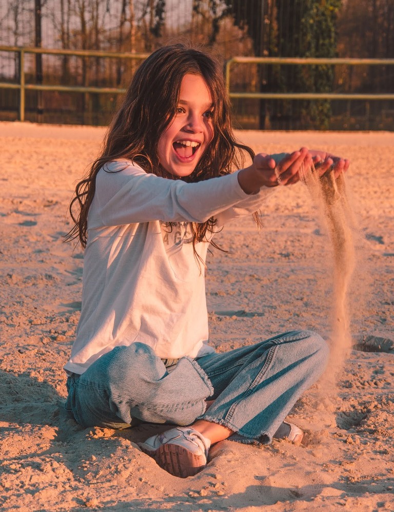 Zana V | Network Model Agency