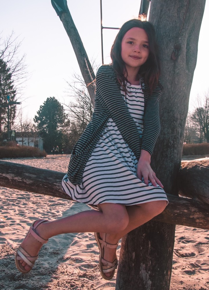 Zana V | Network Model Agency