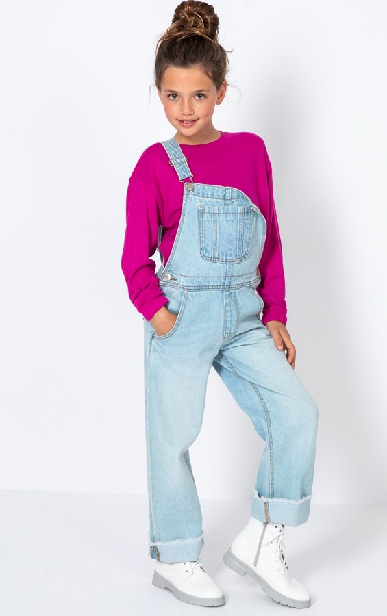 Zana V | Network Model Agency