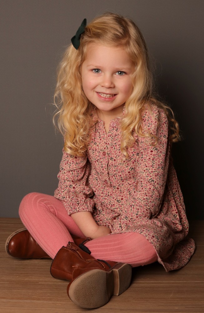 Amélie Stro | Network Model Agency