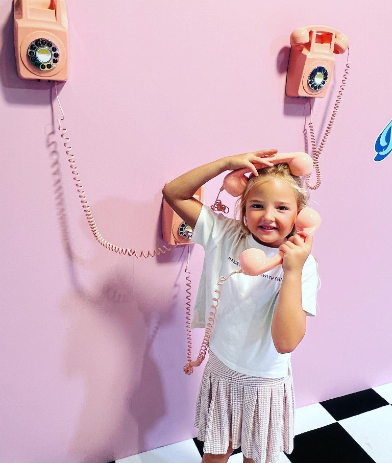 Violette van den Broeck | Network Model Agency