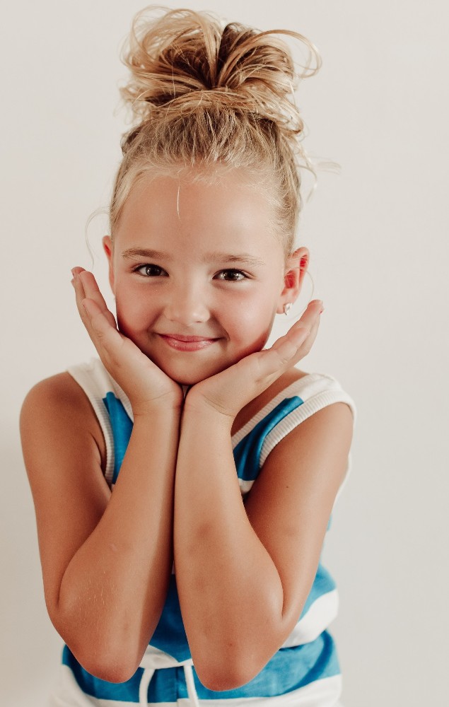 Violette vdB | Network Model Agency