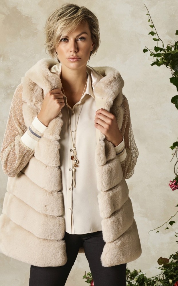 Chantal VdK | Network Model Agency