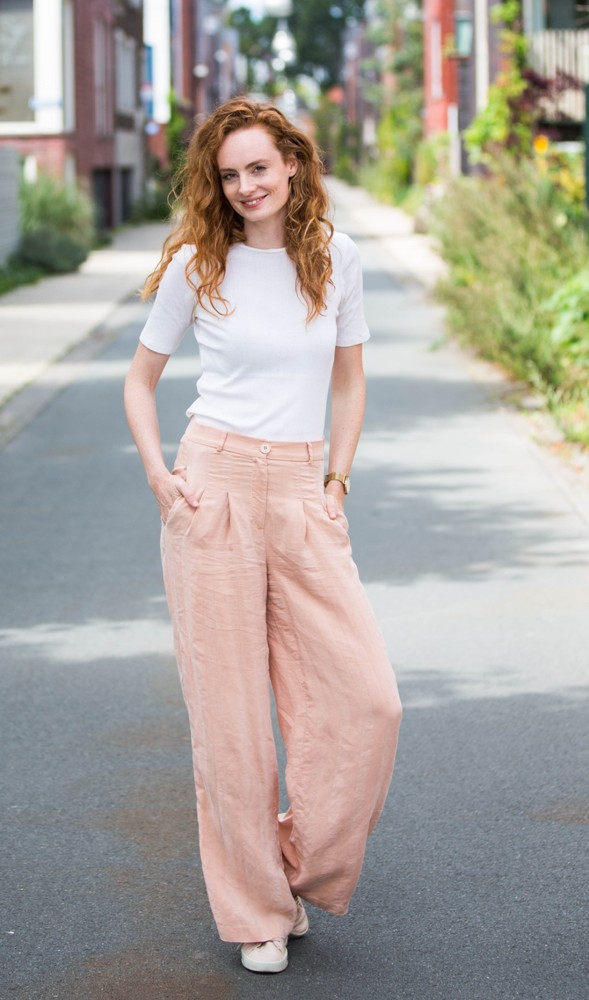 Madeleine B | Network Model Agency