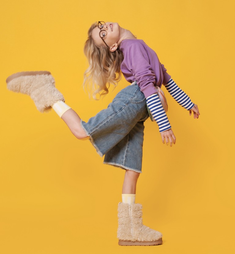 Mona J | Network Model Agency