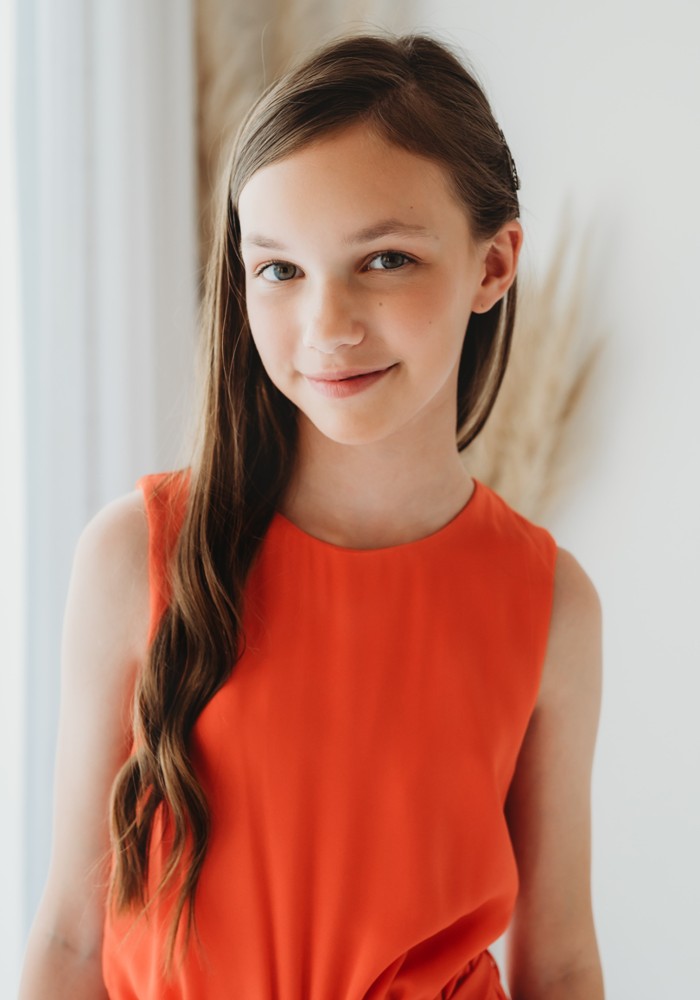 Anna-Lisa T | Network Model Agency