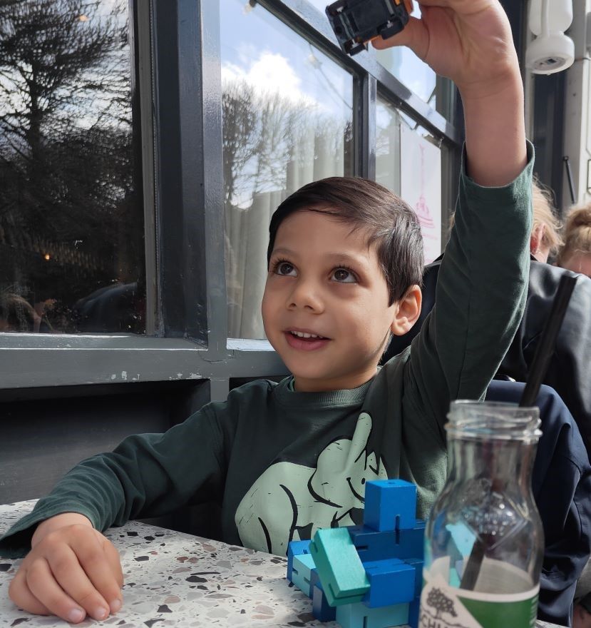 Noé S | Network Model Agency